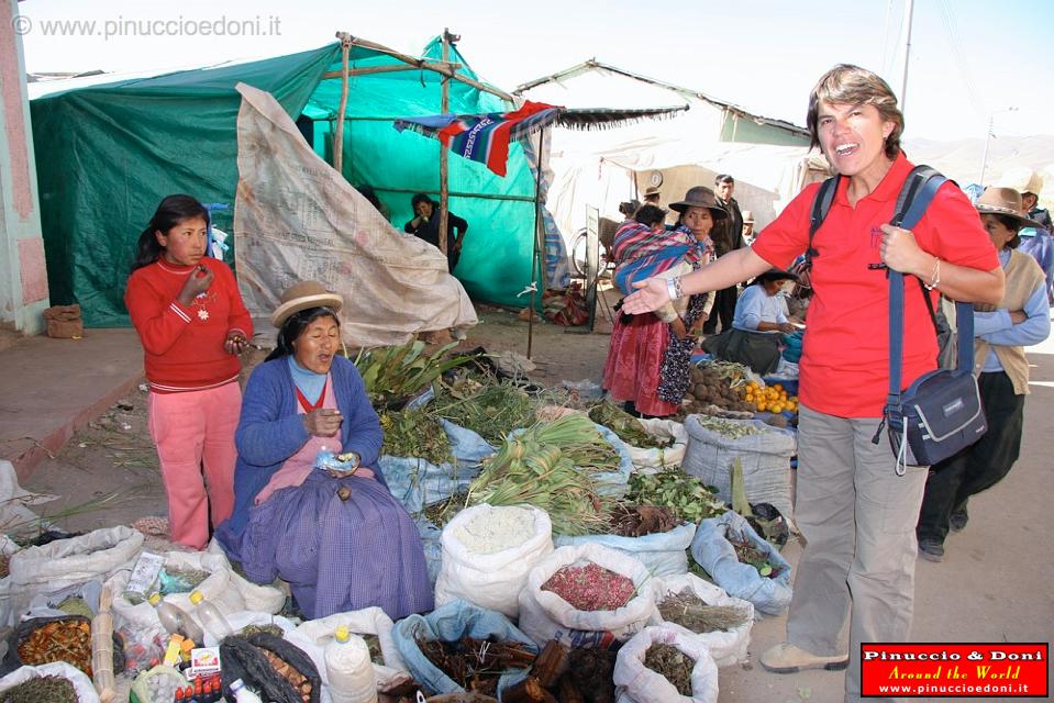 PERU/PERU - Mercato andino - 06